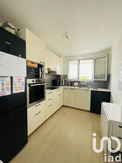 Appartement à vendre - Les Ulis, Berry, Saintonge - 3 pièces - 2 chambres