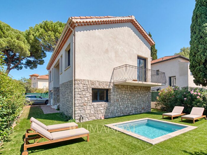 Maison à vendre - Cannes, Petit Juas - 7 pièces - 4 chambres