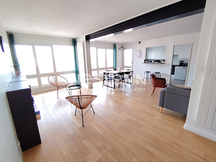 Appartement à vendre - Montigny-le-Bretonneux, Les Prés - 8 pièces - 6 chambres