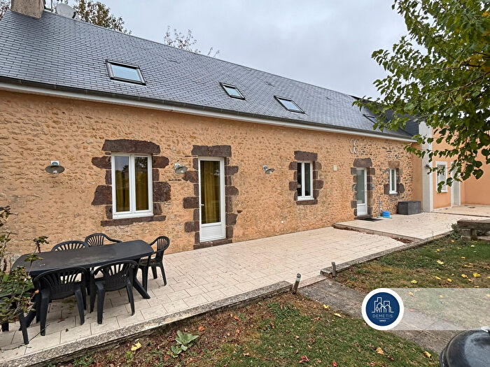 Maison 9 pièces à vendre - Pezé-le-Robert
