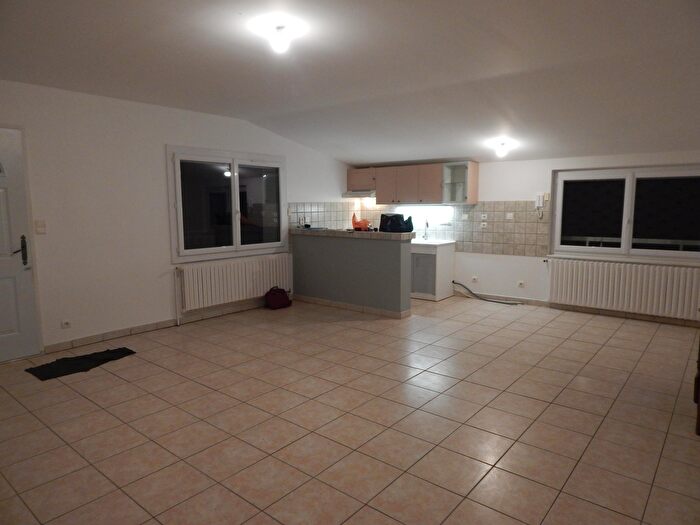 Maison à louer - Bourg-Saint-Christophe - 4 pièces - 3 chambres