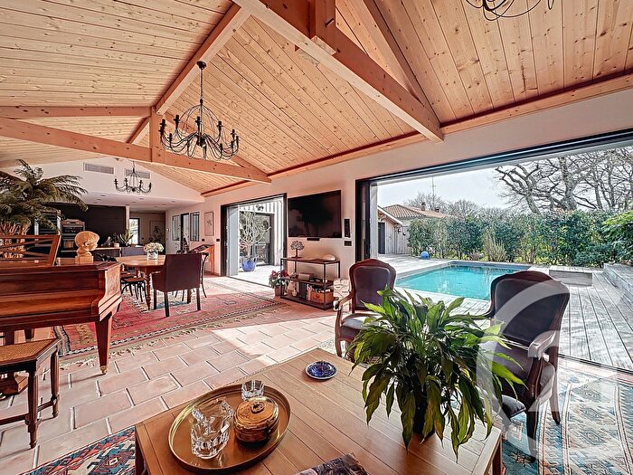 Maison à vendre - Gujan-Mestras, Mestras - 5 pièces - 4 chambres