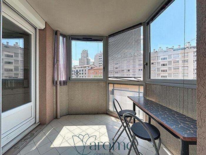 Appartement 2 pièces à louer - Villeurbanne, Zola, Pressence