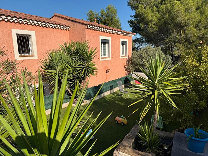 Maison à vendre - Beaucaire, Ugernum - 6 pièces - 5 chambres