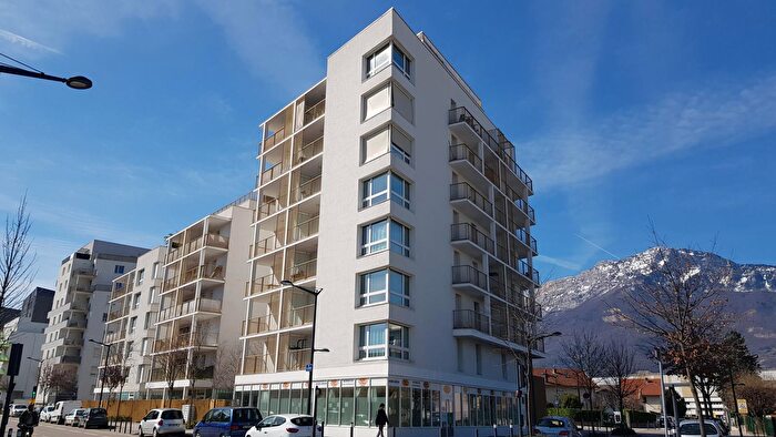 Appartement à louer - Grenoble, Alliés, Alpins - 1 pièce