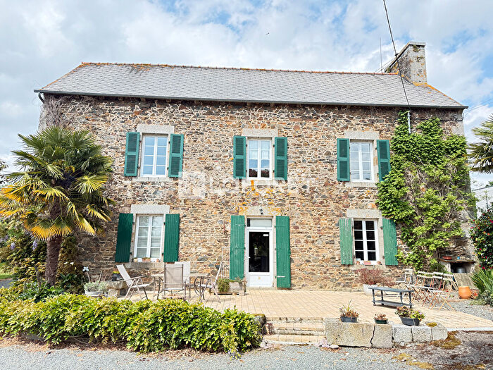 Maison 8 pièces à vendre à Plélo