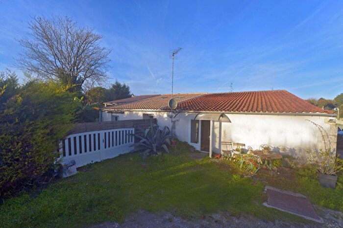 Maison à vendre - Arces - 6 pièces - 2 chambres