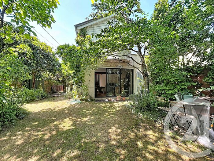 Maison 6 pièces à louer - Chatou, Est