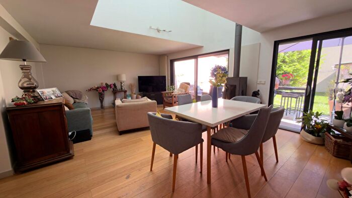 Maison 5 pièces à Le Perreux-sur-Marne, Centre-ville, Quais dArgonne, à vendre