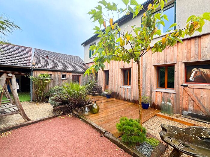 Maison à vendre - Nouans-les-Fontaines - 12 pièces - 6 chambres