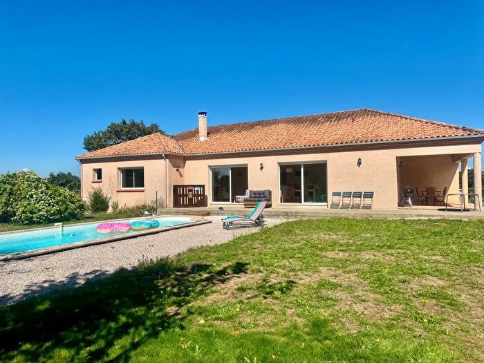 Maison à vendre - Lombia - 6 pièces - 4 chambres