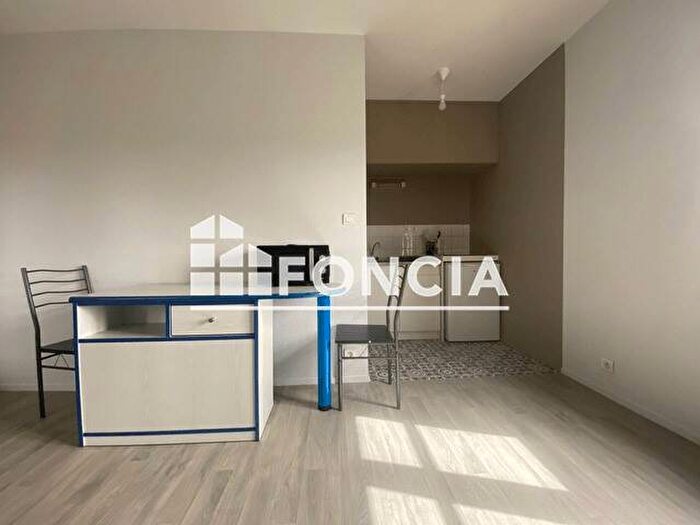 Appartement à louer - Trois Quartiers-Centre Ville, Poitiers - 2 pièces - 1 chambre