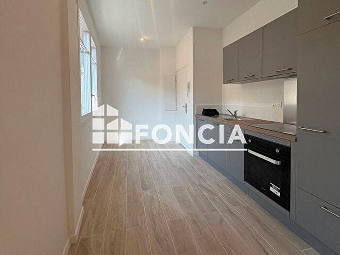 Appartement 3 pièces à République, Cannes, à louer