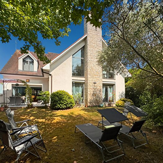 Maison à vendre - Villemomble, Les Coquetiers - 9 pièces - 5 chambres