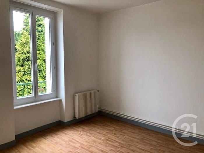 Fougères, Madeleine, Sermandière, Chattière : Appartement 2 pièces à louer
