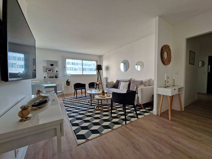 Eiffel, Levallois-Perret : Appartement 3 pièces à louer
