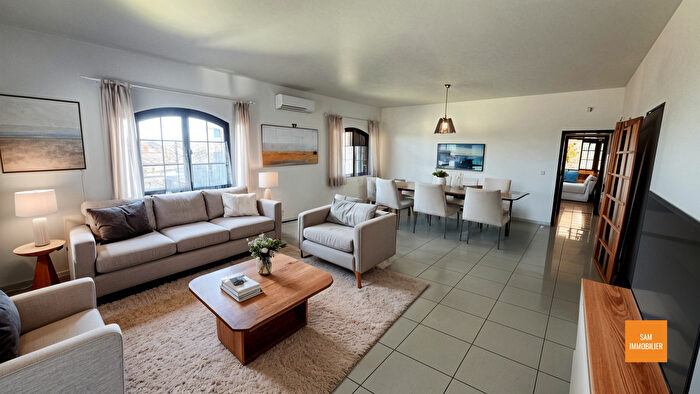 Maison à vendre - Le Tampon, Centre-ville - 8 pièces - 6 chambres