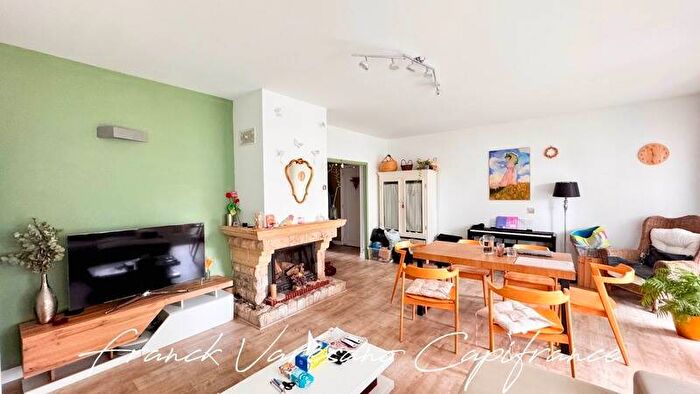 Les Residences, Noisy-le-Roi - Appartement 5 pièces à louer
