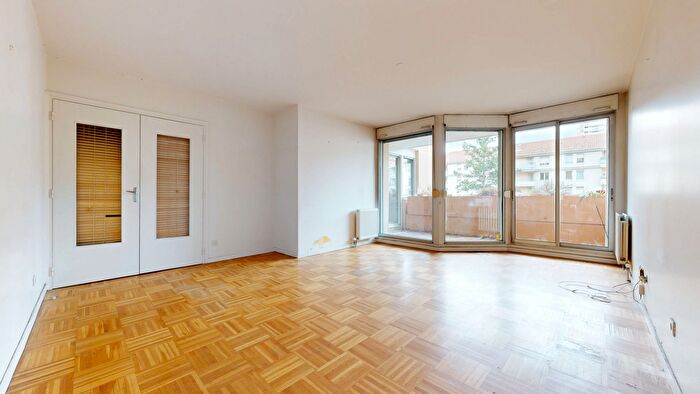 Appartement à vendre - Villeurbanne, Gratte Ciel - 2 pièces - 1 chambre