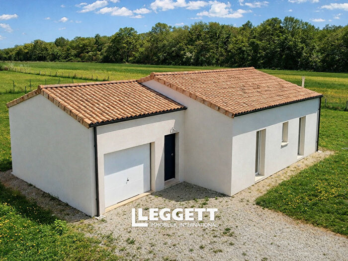 Maison à vendre - Voulême - 3 pièces - 2 chambres