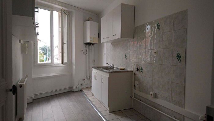 Appartement à louer - Saint-Chamond - 2 pièces - 1 chambre