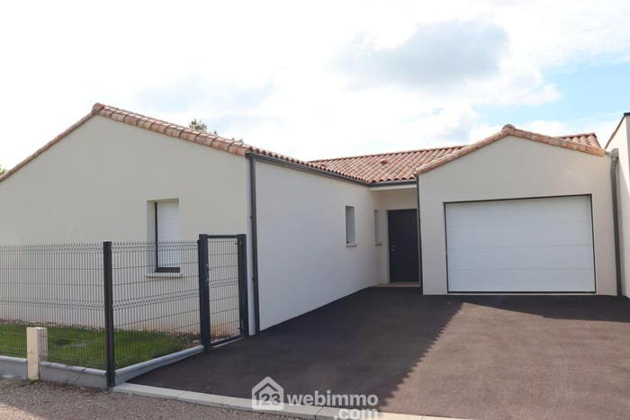 Maison 6 pièces à vendre à Saint-Hilaire-la-Forêt