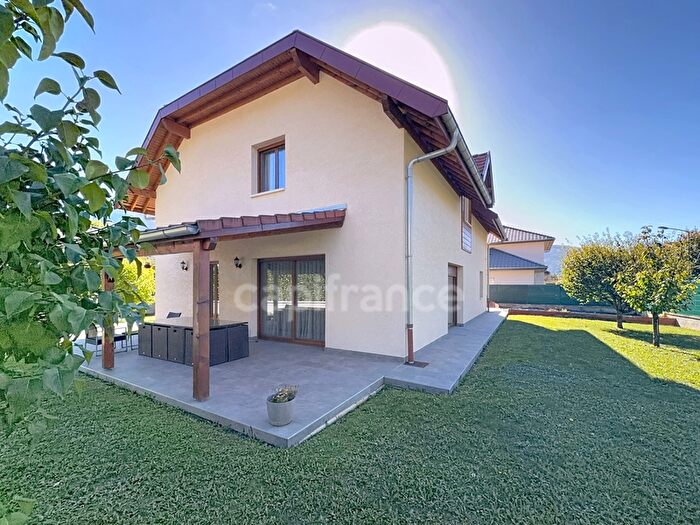 Maison à vendre - Cluses, Les Villages - 6 pièces - 5 chambres