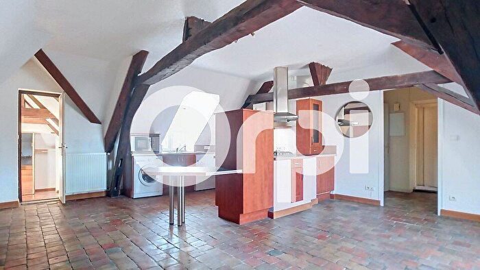 Appartement à louer - Ecusson-Ile Saint Laurent, Chalon-sur-Saône - 3 pièces - 2 chambres