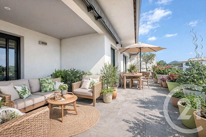 Appartement à vendre - Porto-Vecchio - 4 pièces - 3 chambres