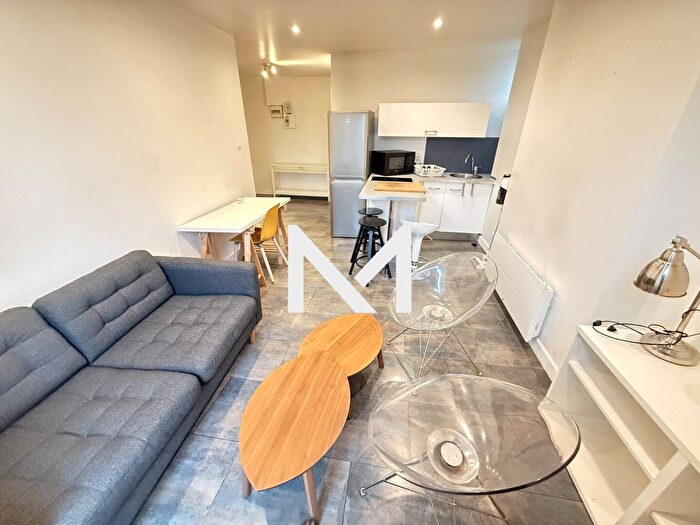 Appartement à louer - Saint Laurent, Grenoble - 2 pièces - 1 chambre