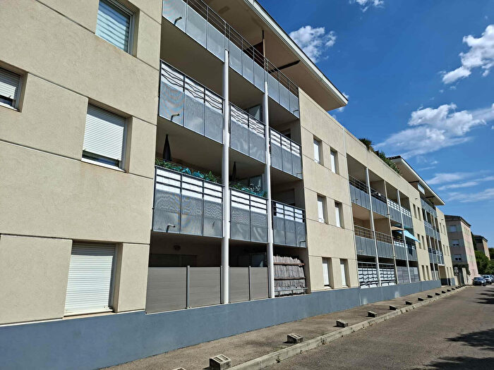 Appartement à louer - Nîmes, collines - 2 pièces - 1 chambre