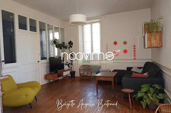 Maison à vendre - Saint-Laurent-sur-Sèvre - 6 pièces - 3 chambres