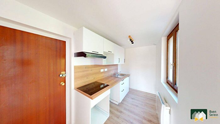 Appartement 2 pièces à Bâtes-Sainte Ève, Dreux, à louer