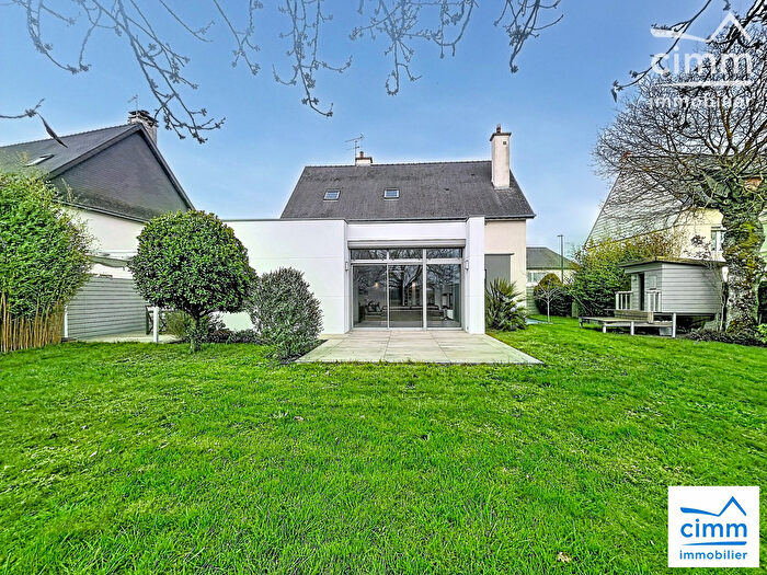 Maison 8 pièces à Saint-Erblon, à vendre