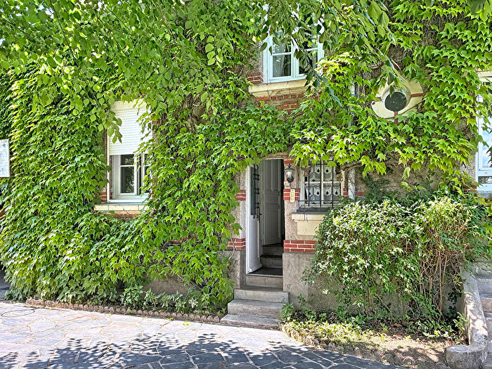 Maison 7 pièces à Tiercé, à vendre