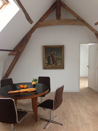 Appartement à louer - Senlis, Centre-ville - 2 pièces - 1 chambre