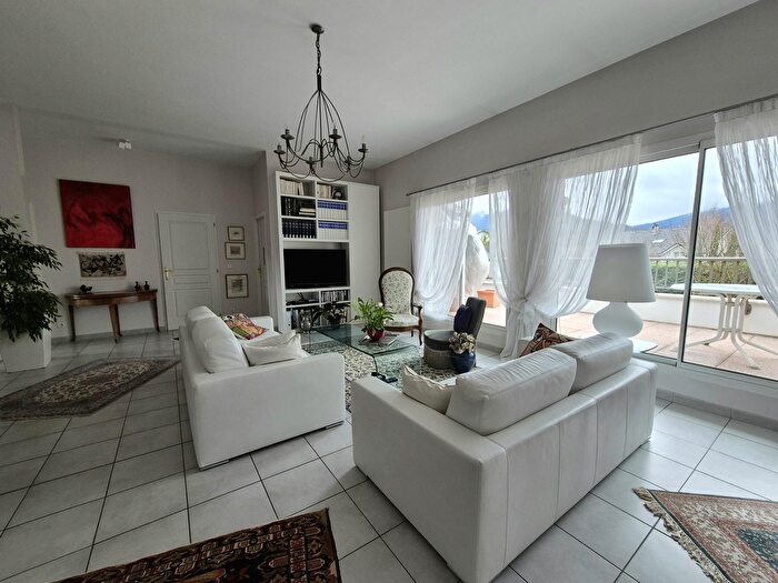 Jacob-Bellecombette : Appartement 4 pièces à vendre