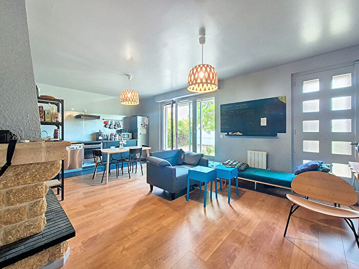 Maison à vendre - Pessac, CCLAPS, La Châtaigneraie - 5 pièces - 5 chambres