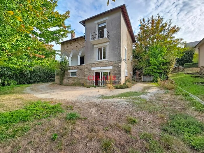 Maison 7 pièces à Seilhac, à vendre