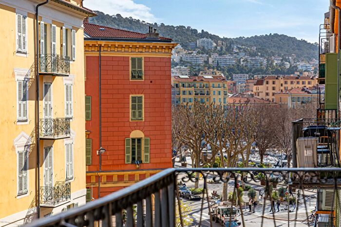 Appartement 3 pièces à vendre à Nice, Le Port
