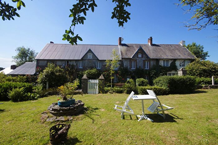 Maison à vendre - Trelly - 13 pièces - 7 chambres