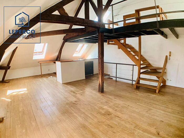 Appartement à louer - Villers-Cotterêts - 3 pièces - 2 chambres