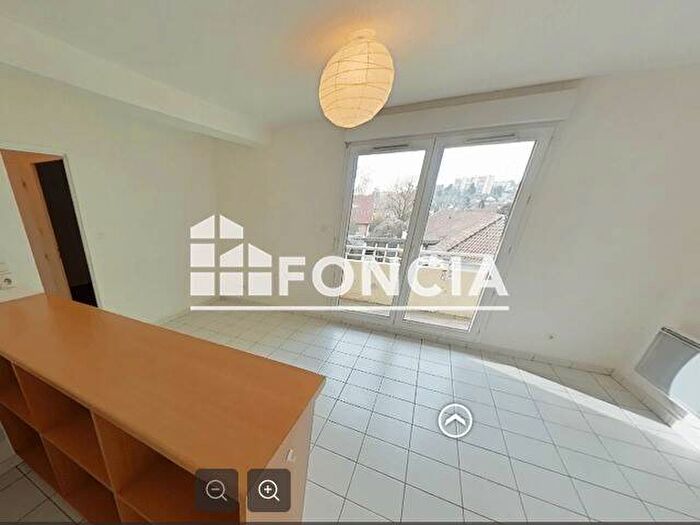 Appartement à louer - Mont-Barres, Belfort - 2 pièces - 1 chambre