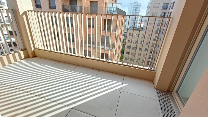 Appartement à louer - Bobigny, Centre-ville - 4 pièces - 3 chambres