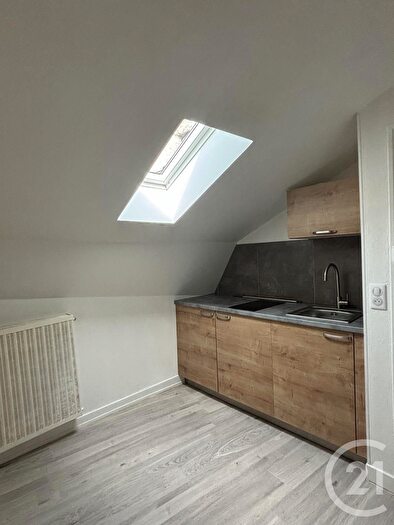 Appartement à louer - Jussac - 2 pièces - 1 chambre