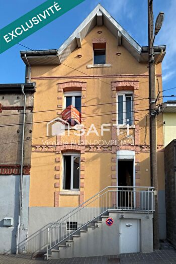 Maison 6 pièces à vendre à Mont-Saint-Martin