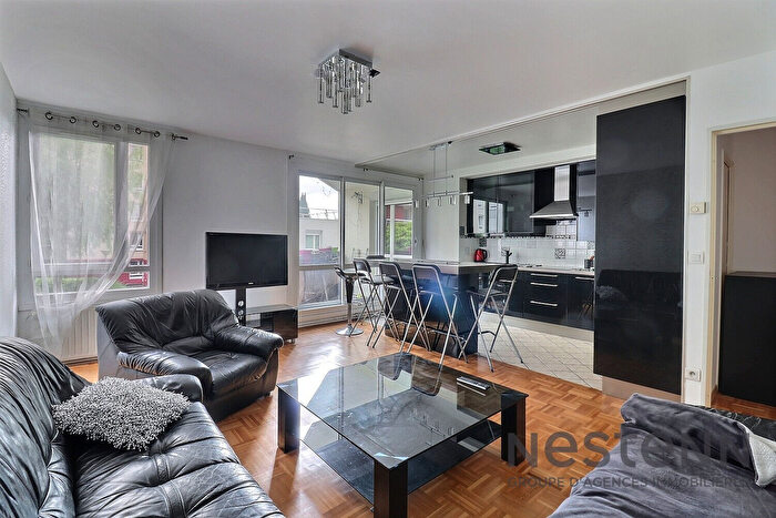 Appartement 4 pièces à louer - Neuilly-sur-Marne, Primevères, Chanoux