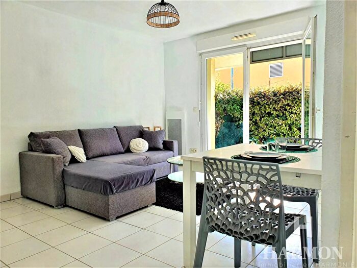 Appartement 2 pièces à louer à Ouest-Centre Ville, Saint-Pierre-du-Mont