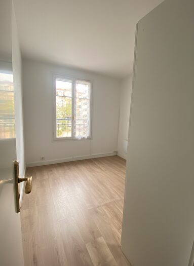 Appartement à vendre - Trappes, Village, Cité Nouvelle - 3 pièces - 2 chambres