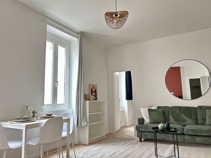 Badouillère-Saint Roch-Valbenoîte, Saint-Étienne : Appartement 3 pièces à louer